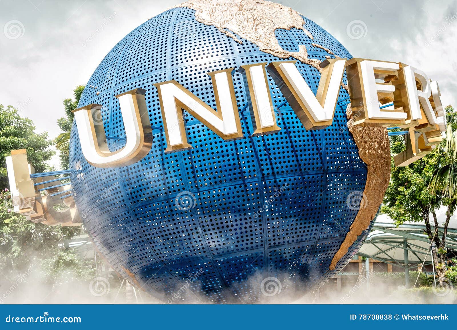 Universal Globe in Universal Singapore Editorial Stock Photo - Image of ...