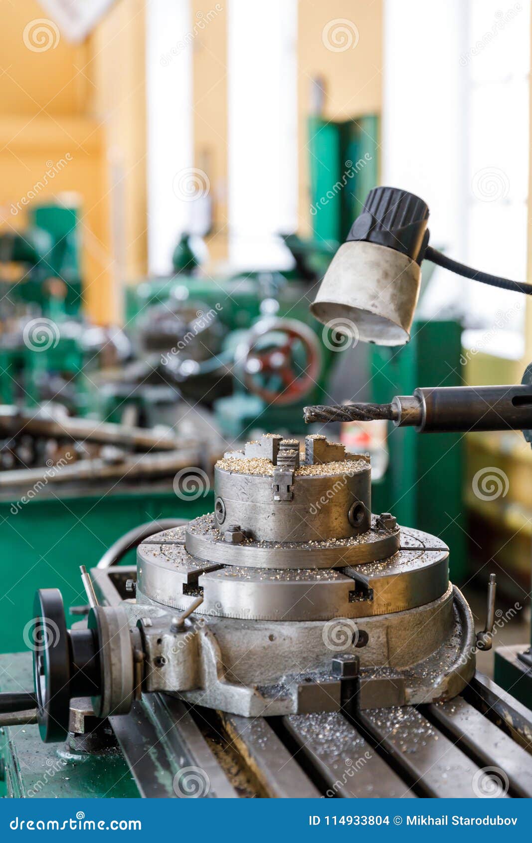 The Universal Green Milling Machine Stock Photo - Image of engineering ...