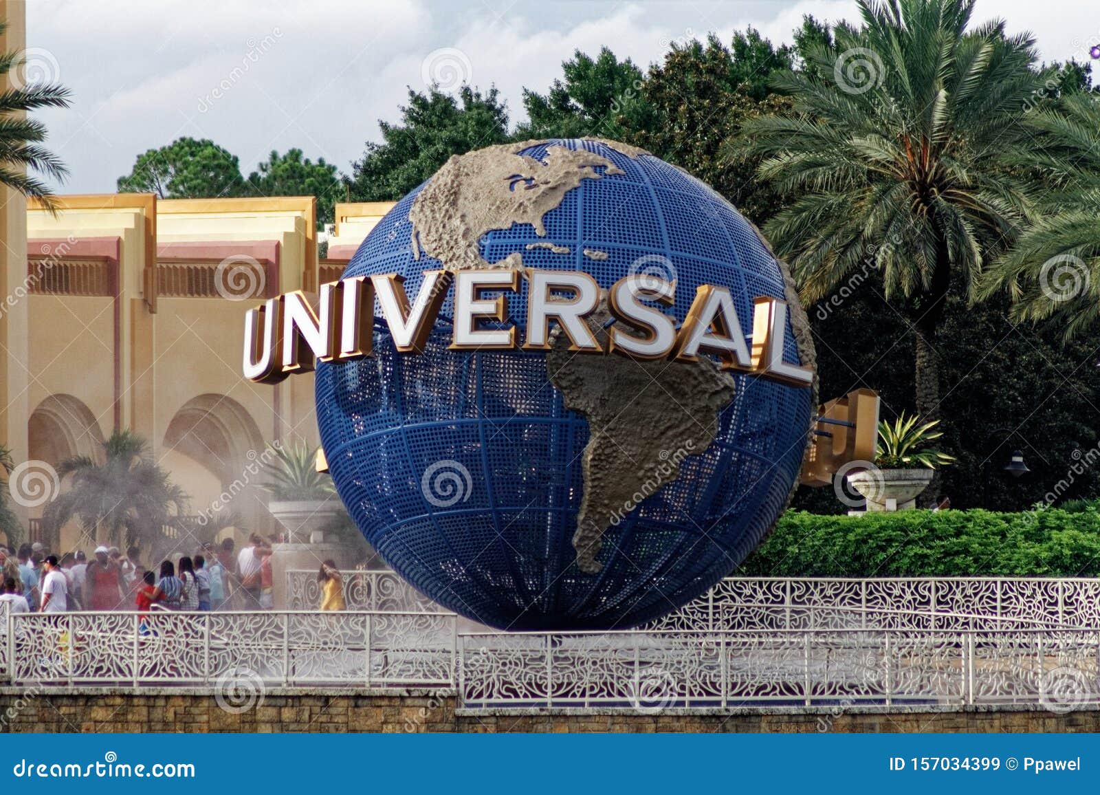 Universal Studios Globe Orlando in August 2019 Editorial Stock Image ...