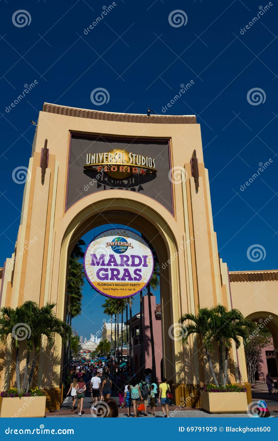 Universal Studios Orlando Park Entrance Editorial Stock Image - Image ...