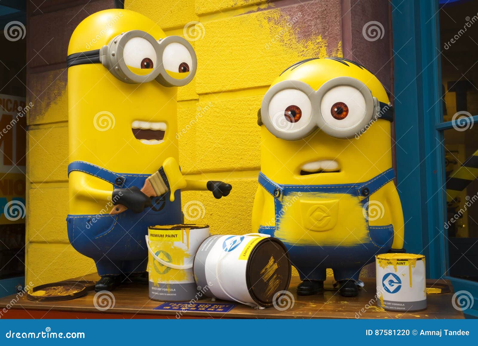 UNIVERSAL STUDIOS SINGAPORE - FEBRUARY 2 2017 : Minion Model at ...