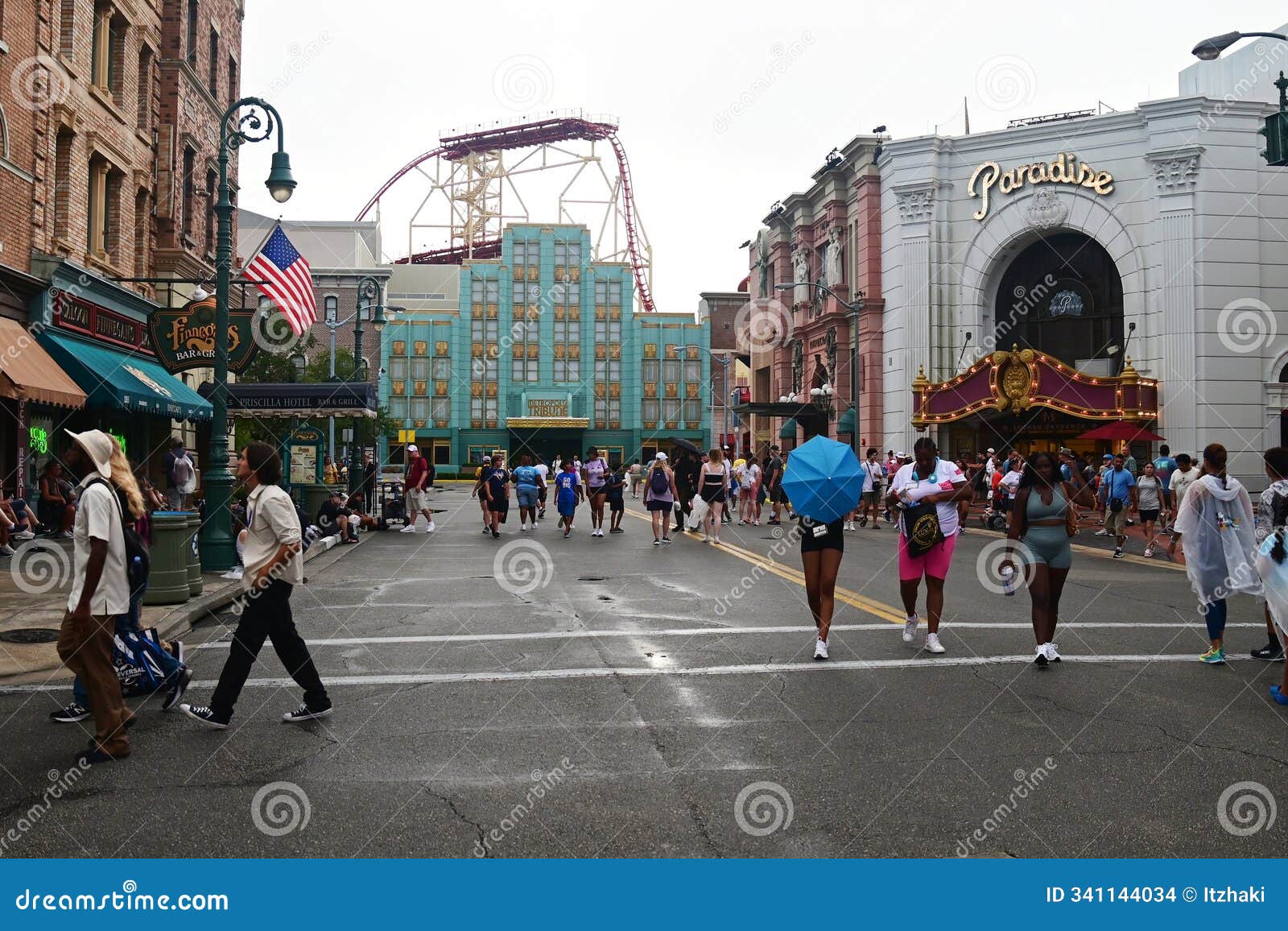 Universal Studios Theme Park Editorial Stock Image - Image of buildings ...