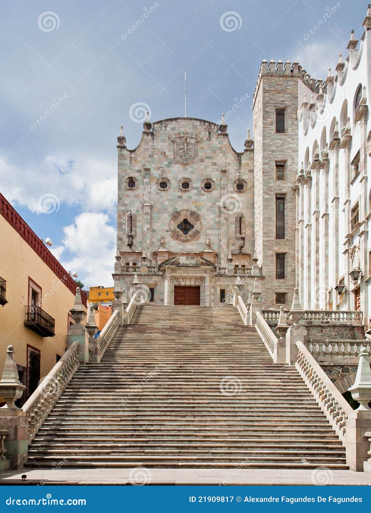 Universiteit Van Guanajuato Mexico Stock Afbeelding - Image of trap ...