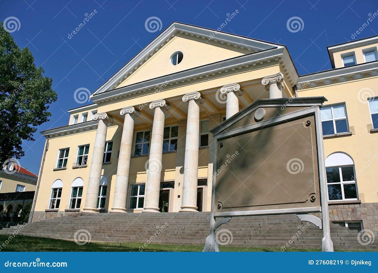 68,630 Column Museum Stock Photos - Free & Royalty-Free Stock Photos ...