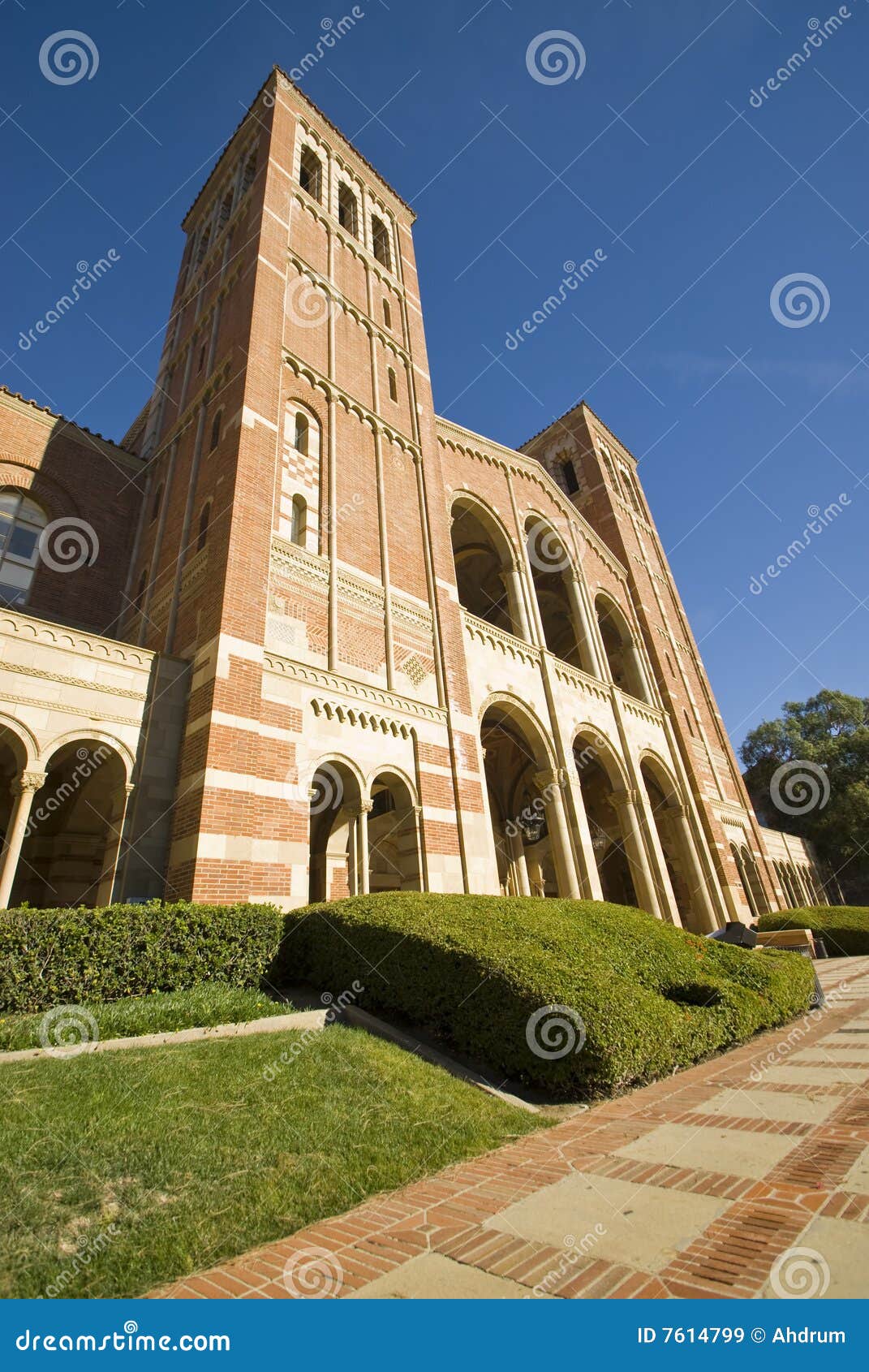 University Brick Architecture Editorial Stock Image - Image of angeles ...