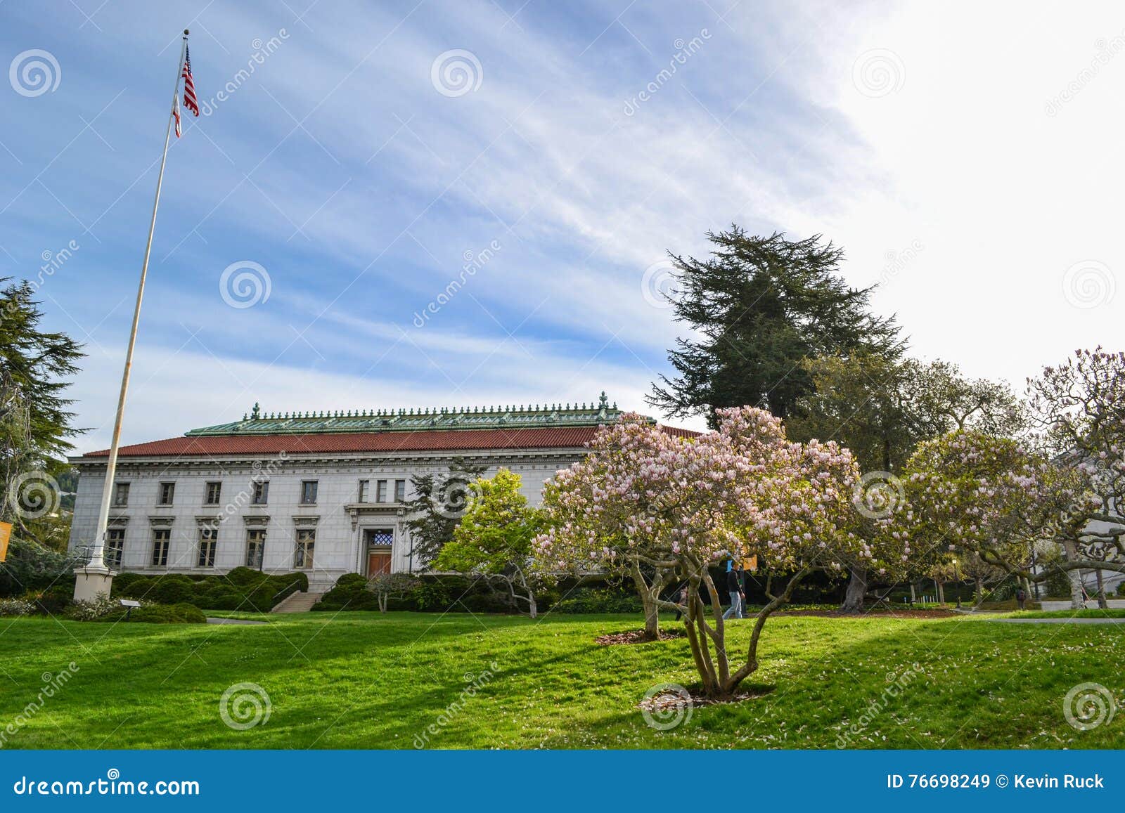 University of California Campus Stock Image - Image of quad, college ...