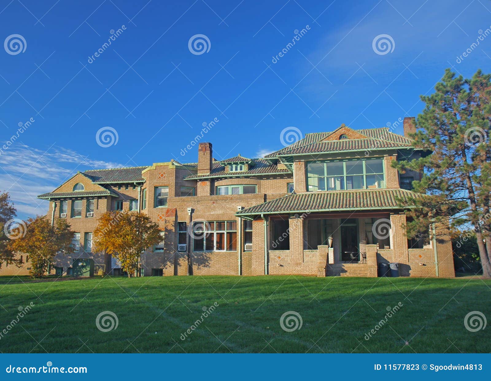 University campus building stock image. Image of american - 11577823