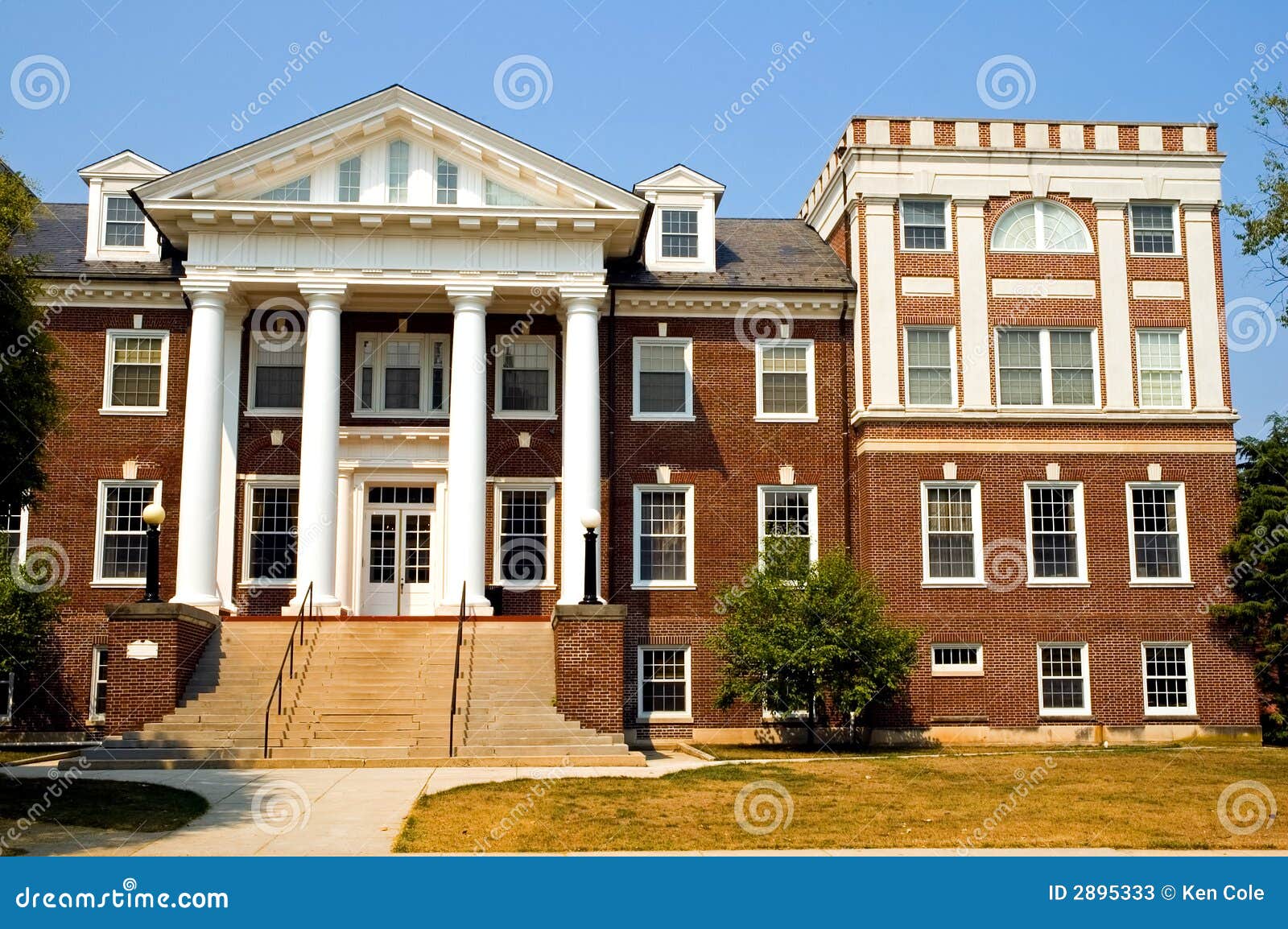 University campus building stock image. Image of architecture - 2895333