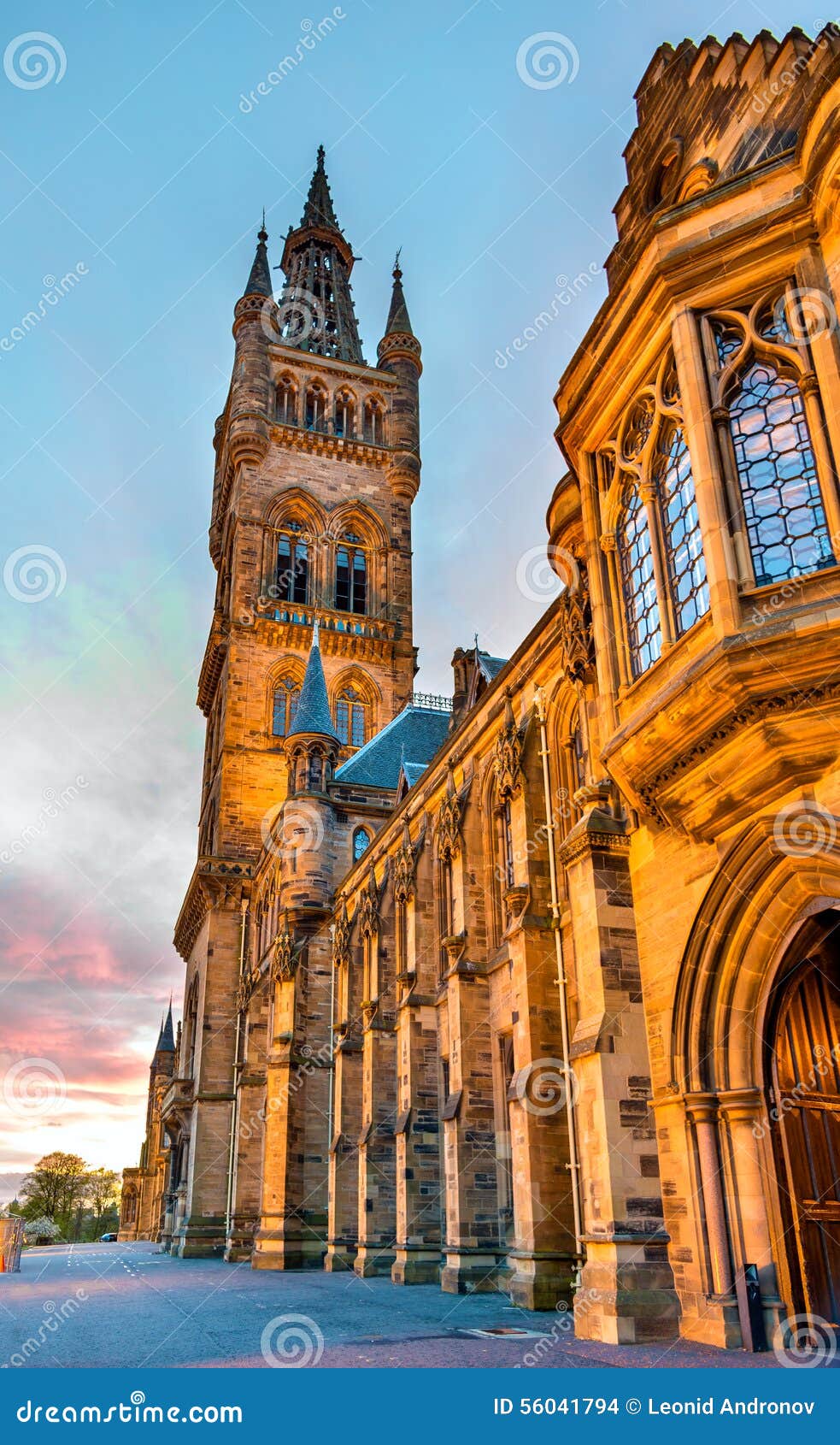 University of Glasgow Main Building Stock Photo - Image of outside ...