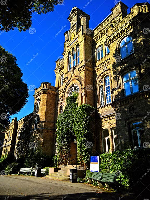 University Grad School stock image. Image of architecture - 99830929