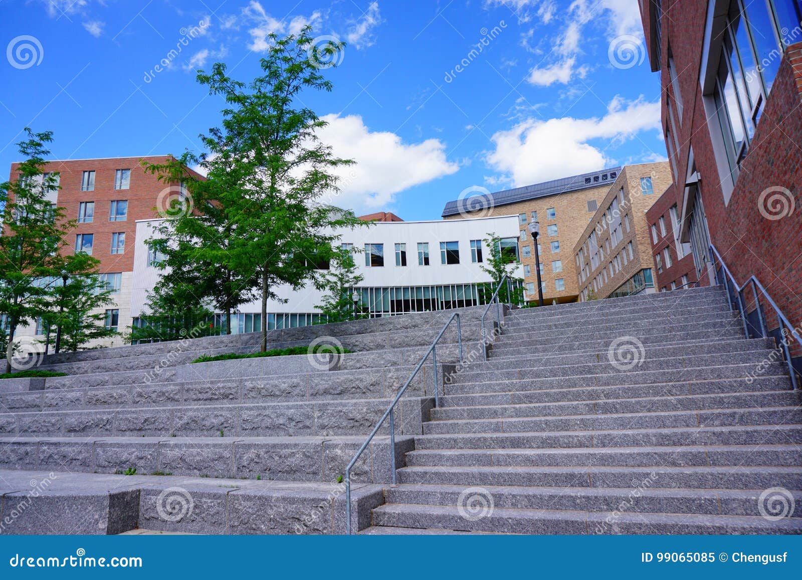 University of Massachusetts Amherst Stock Image - Image of curve, lawn ... University of Massachusetts Amherst Stock Image - Image of curve, lawn ...
