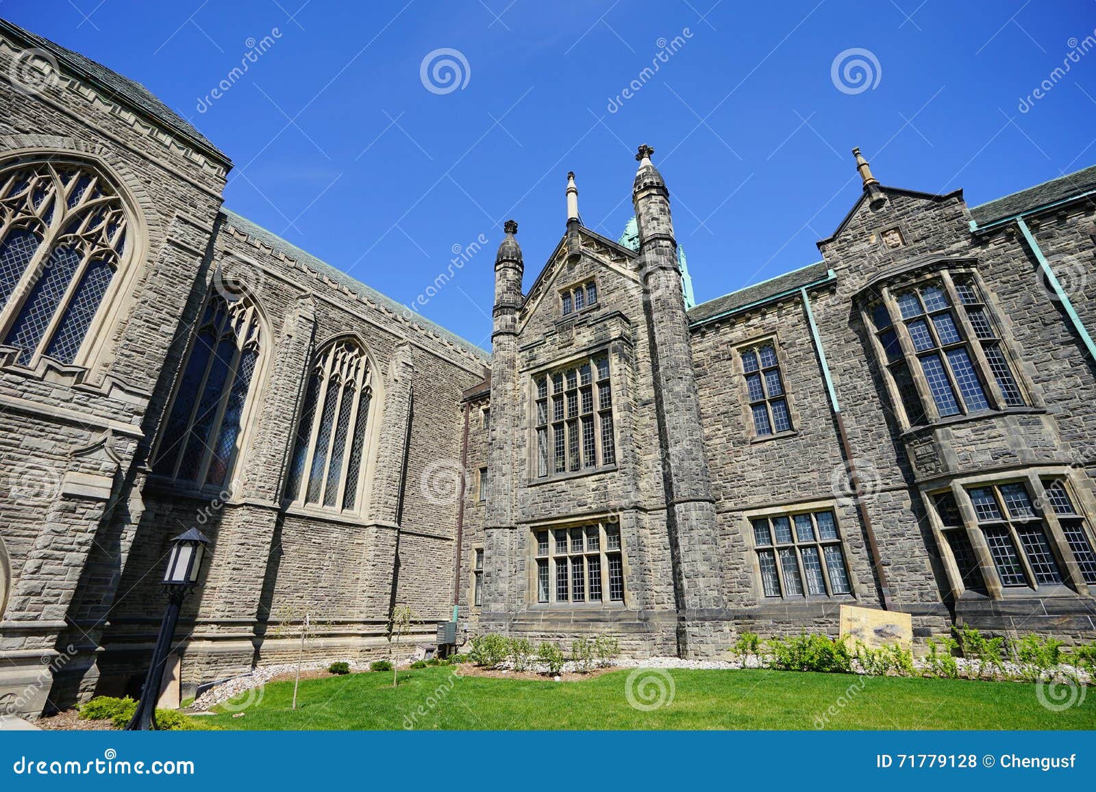 University of Toronto Building Editorial Stock Photo - Image of global ...