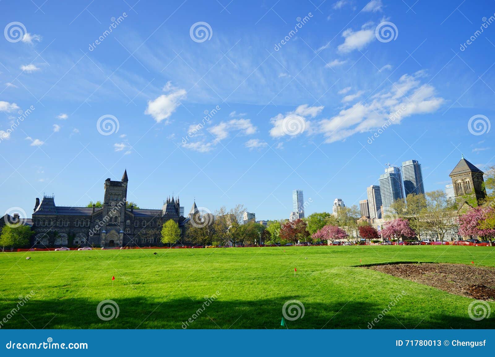 University of Toronto Building Stock Image - Image of downtown, famous ...
