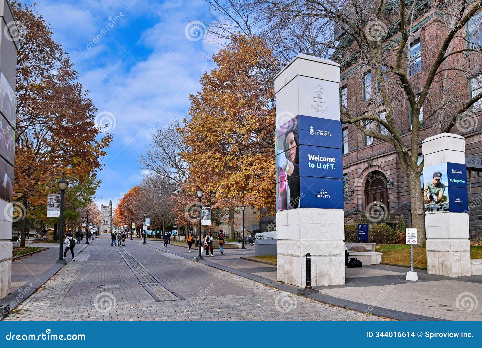 University of Toronto with Fall Foliage Editorial Stock Image - Image ...