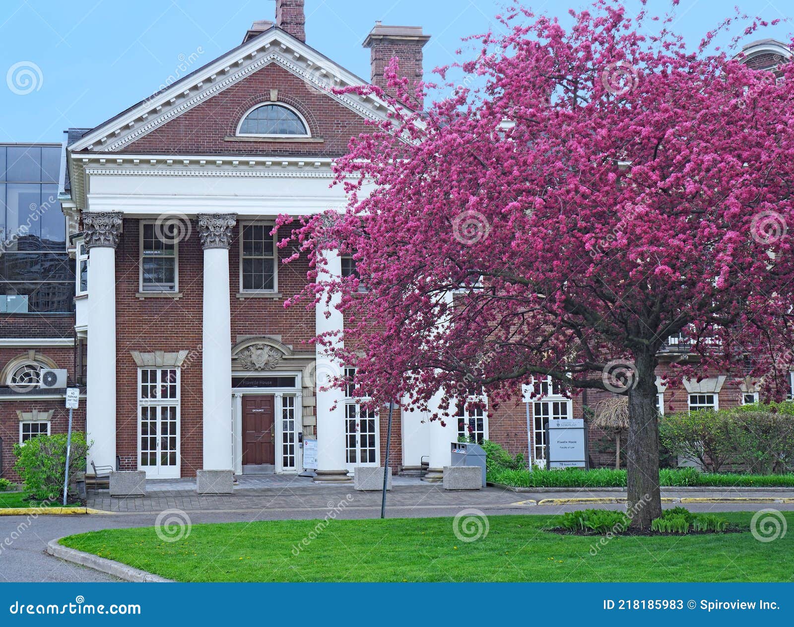 University of Toronto`s Law School Building Editorial Stock Photo ...