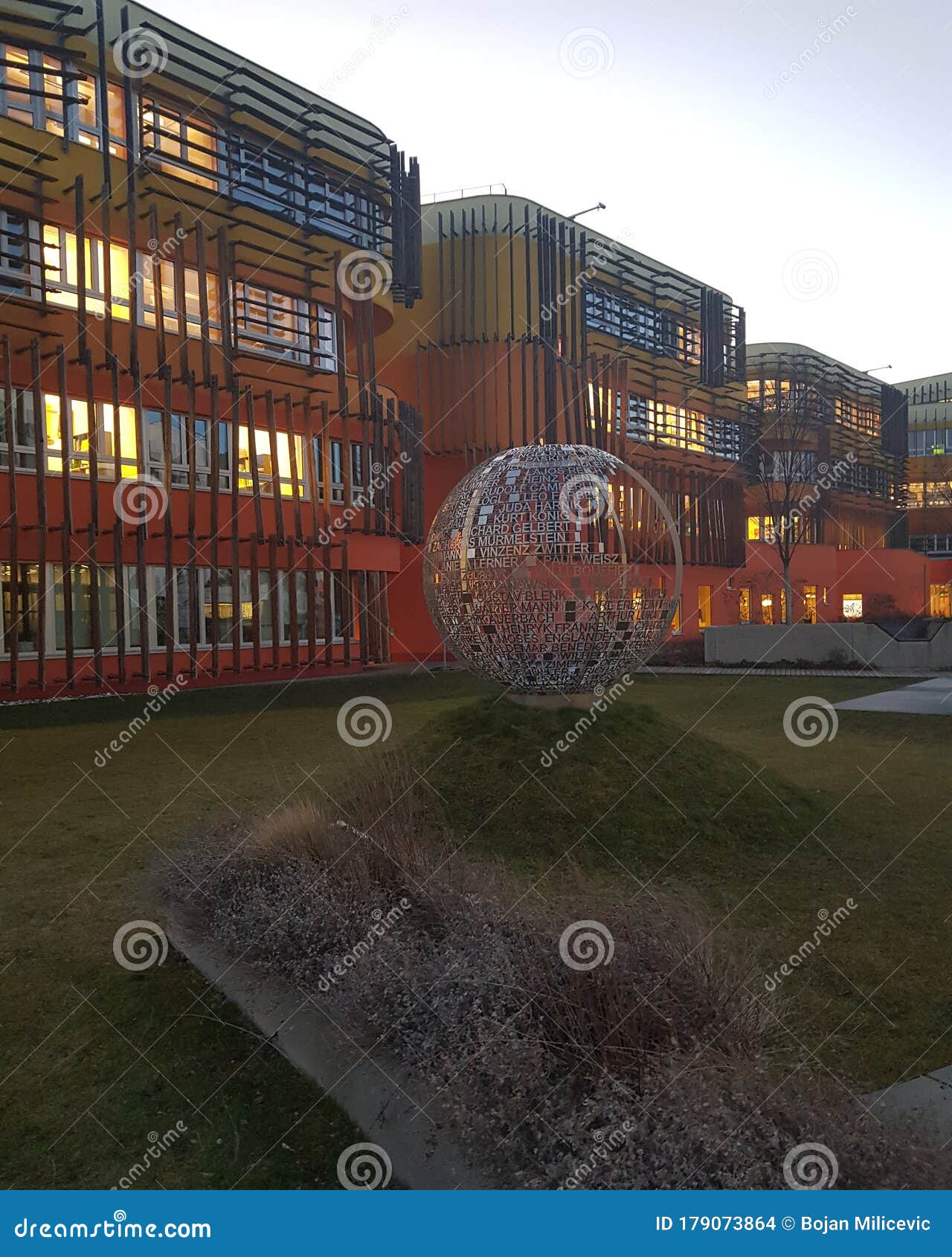 A University in Vienna editorial stock image. Image of skyline - 179073864