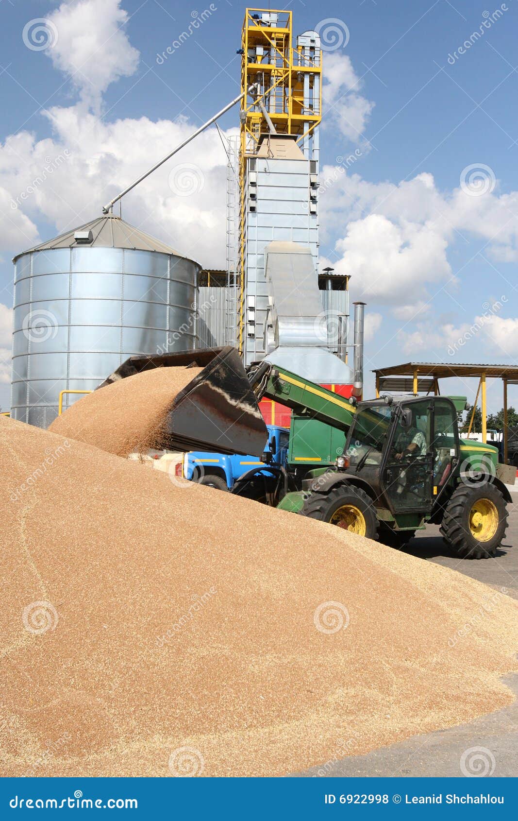 Unloading grain editorial stock photo. Image of factory - 6922998