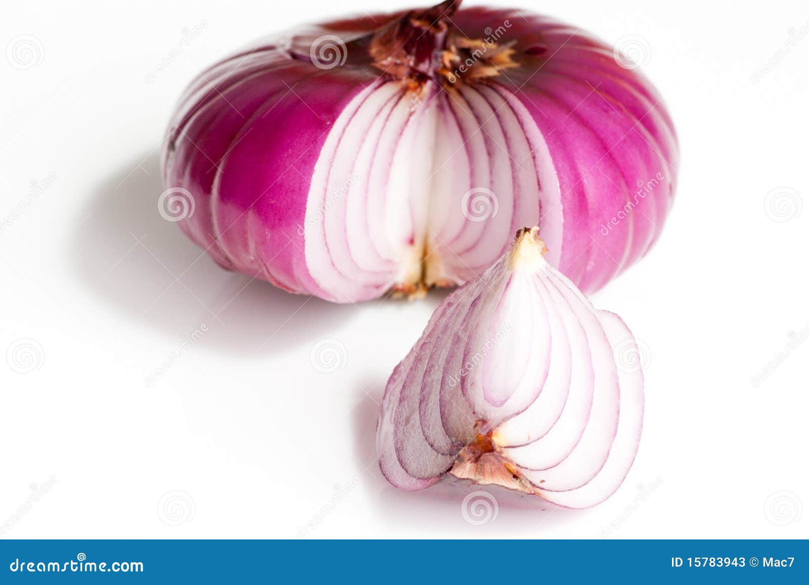 Uno E Una Cipolla Rossa Della Parte Immagine Stock - Immagine di mezzo ...