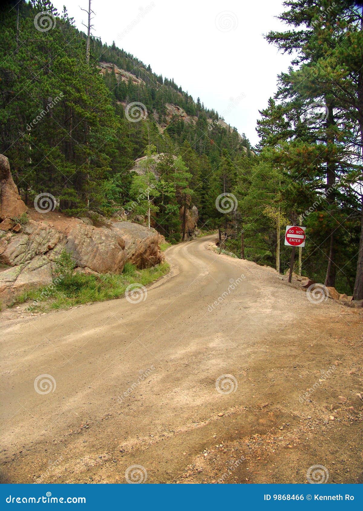 Unpaved moutain road stock photo. Image of path, moutain - 9868466