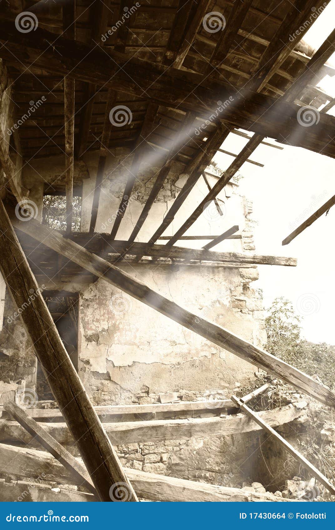 Unsafe house stock photo. Image of illuminated, brick - 17430664