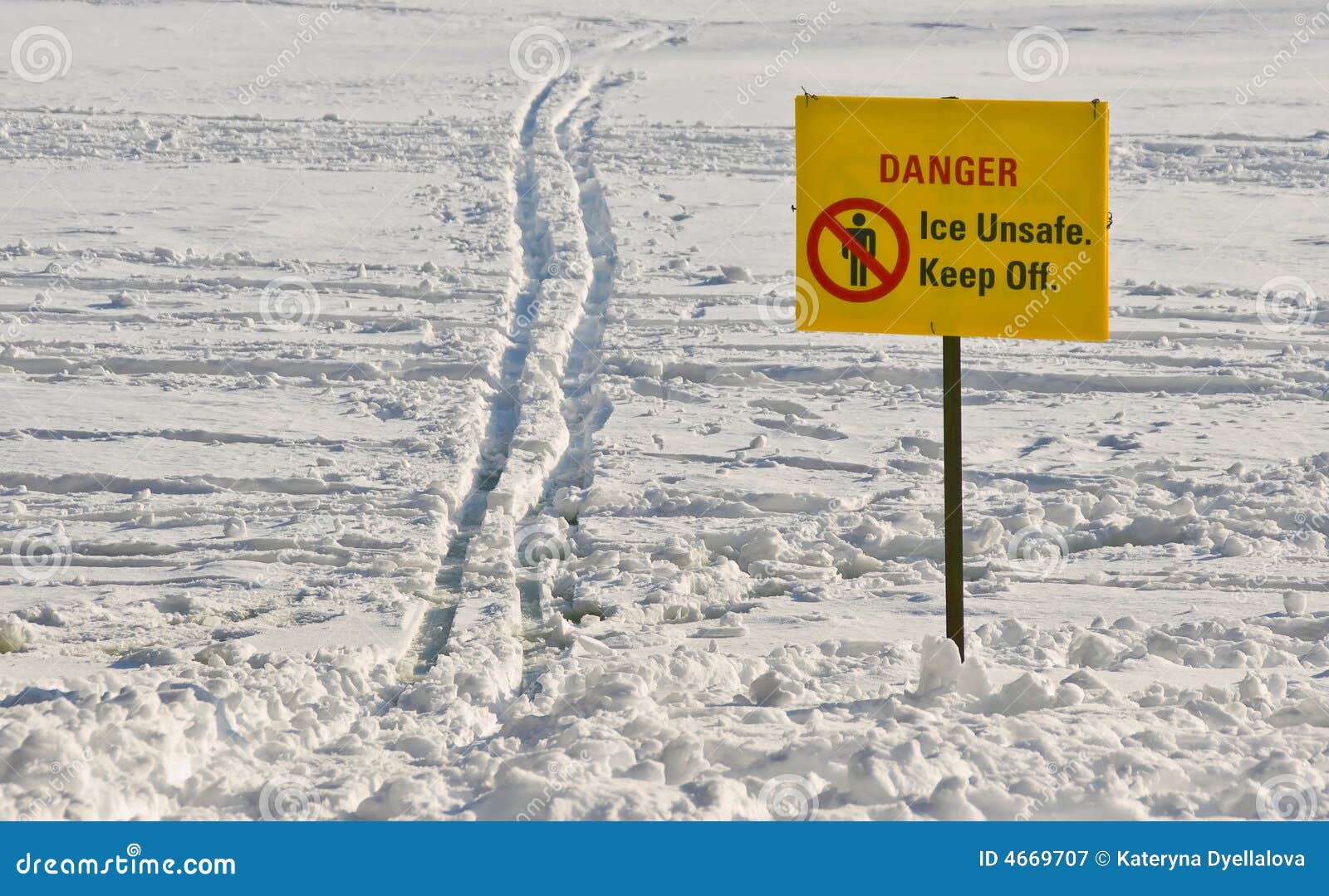 Unsafe Ice Sign stock image. Image of advisory, thin, hazard - 4669707