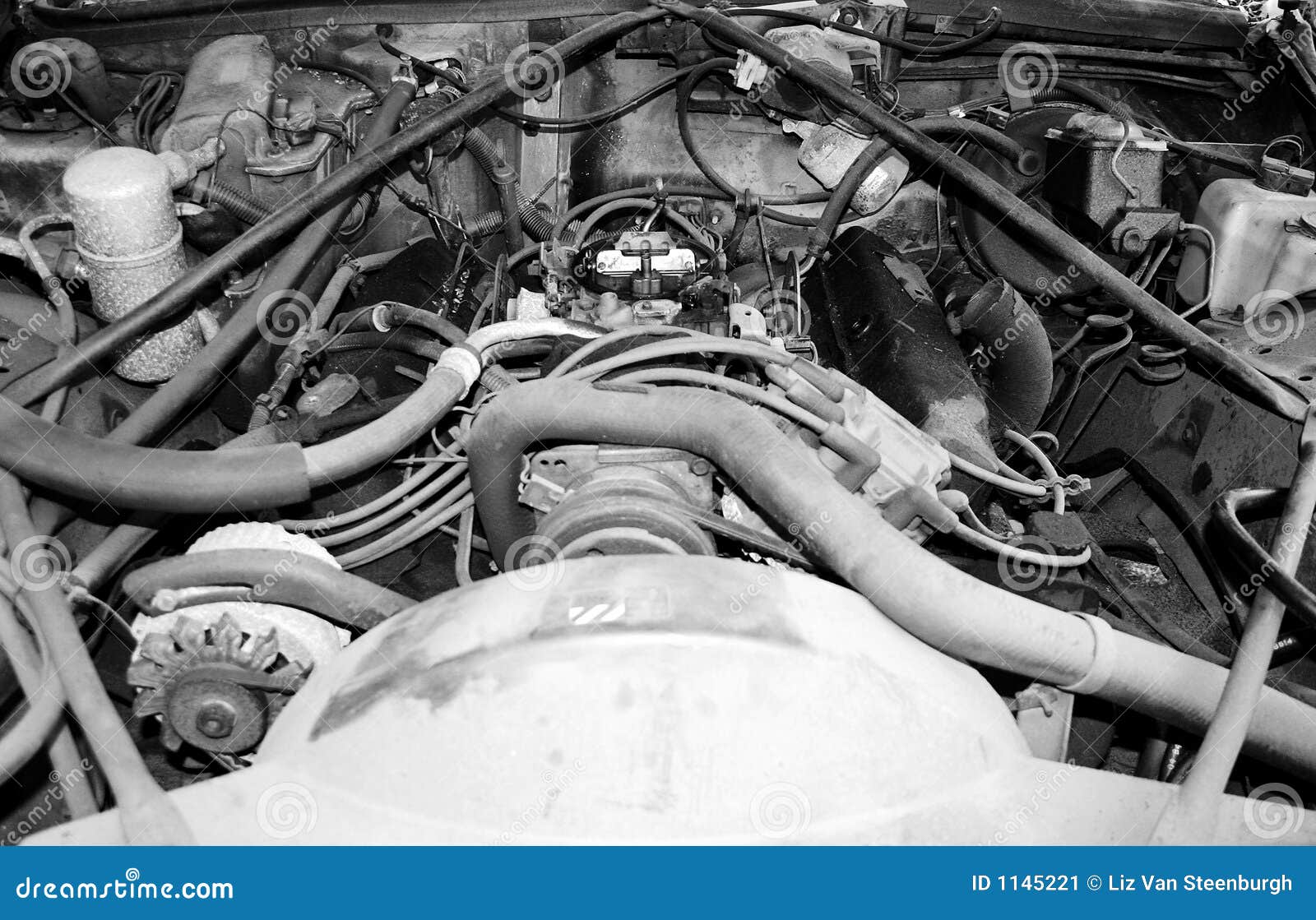 Unter der Haube stockbild. Bild von korrosion, schwarzes - 1145221 Unter der Haube stockbild. Bild von korrosion, schwarzes - 1145221