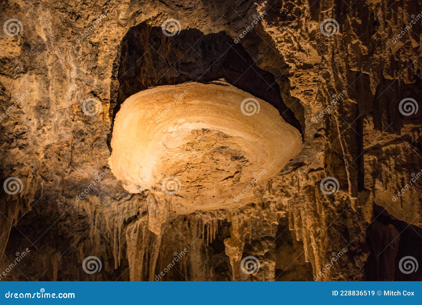 Shield Formation In Grand Caverns Regional Park Stock Photography ...