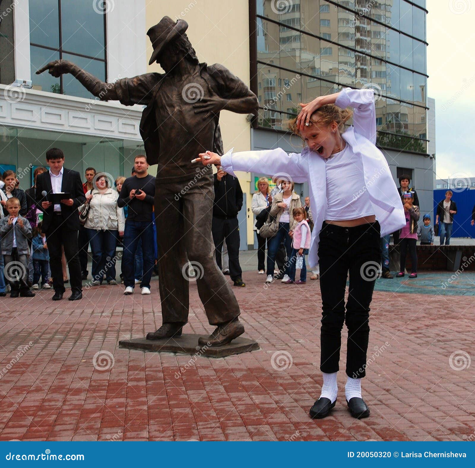Unveiling of Monument To Michael Jackson. Editorial Image - Image of ...