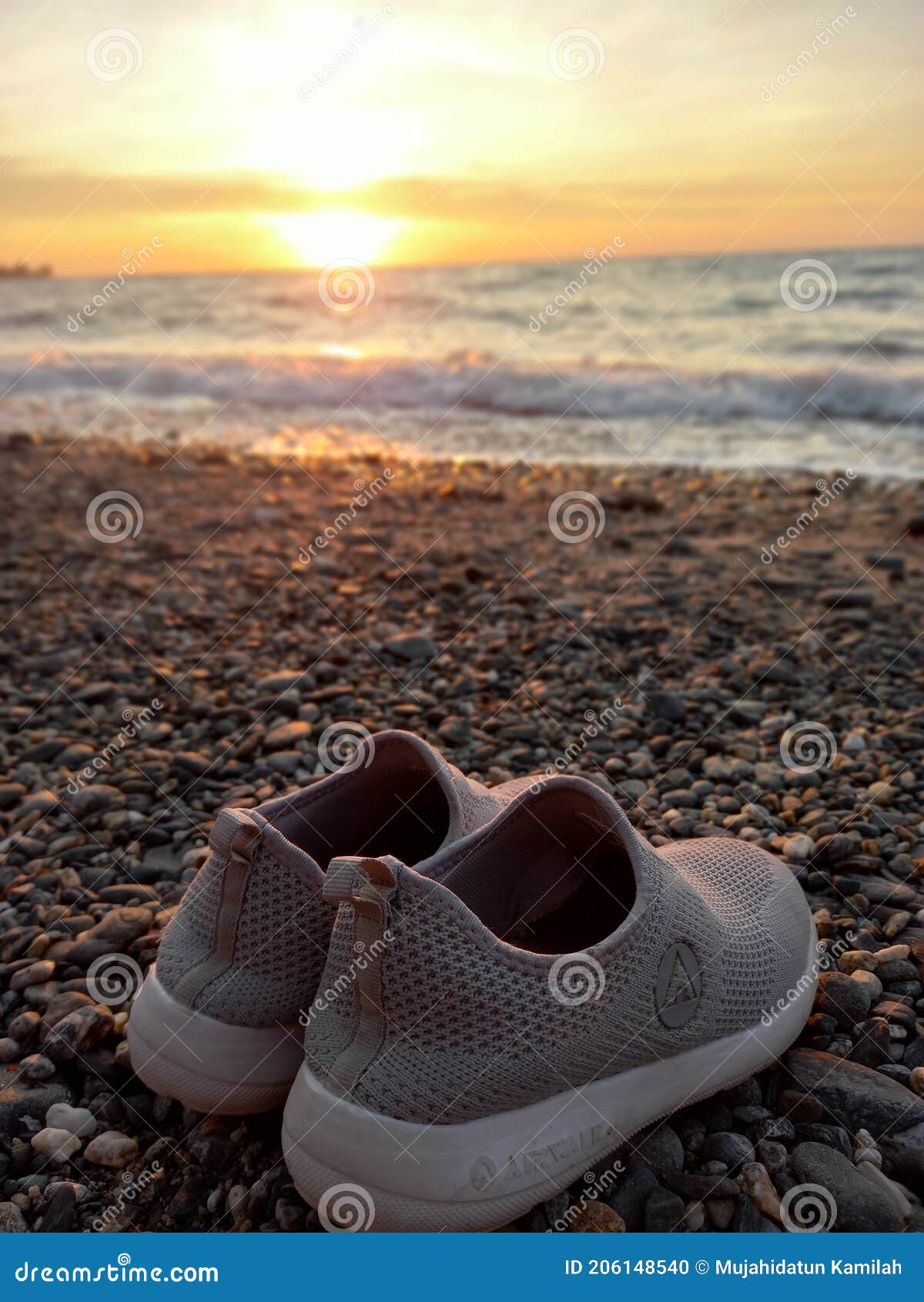 Unwind, Take a Short Break, Relax and Enjoy the Twilight Editorial ...