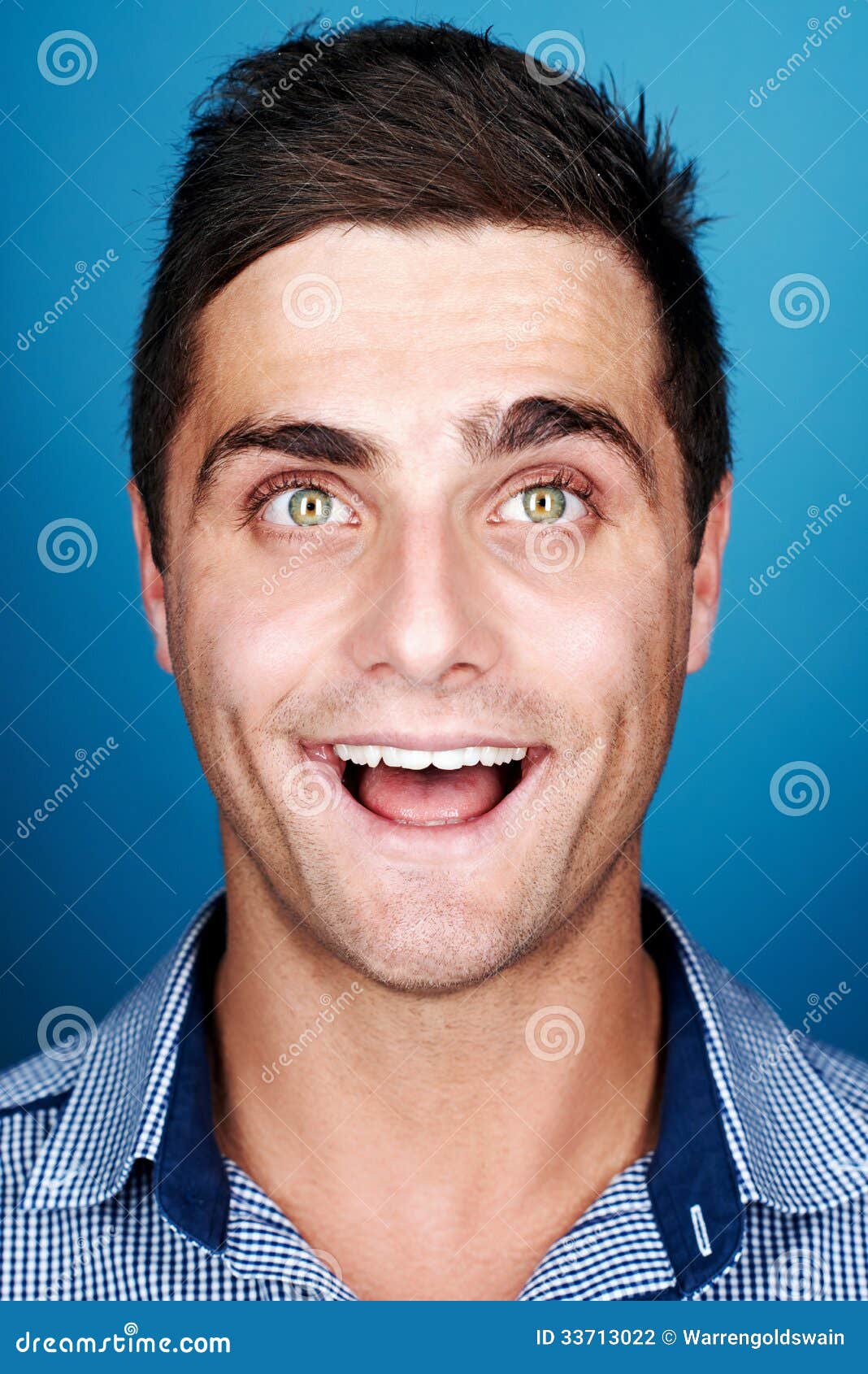 Uomo divertente sciocco fotografia stock. Immagine di felice - 33713022