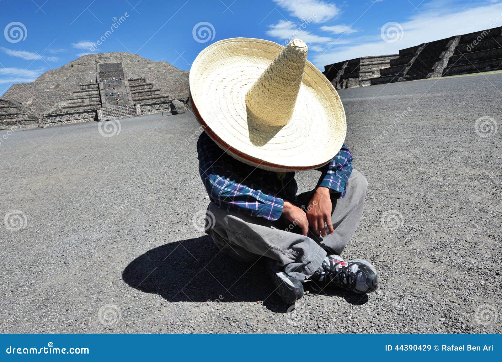 Uomo Messicano Che Ha Una Siesta Immagine Stock Editoriale - Immagine ...