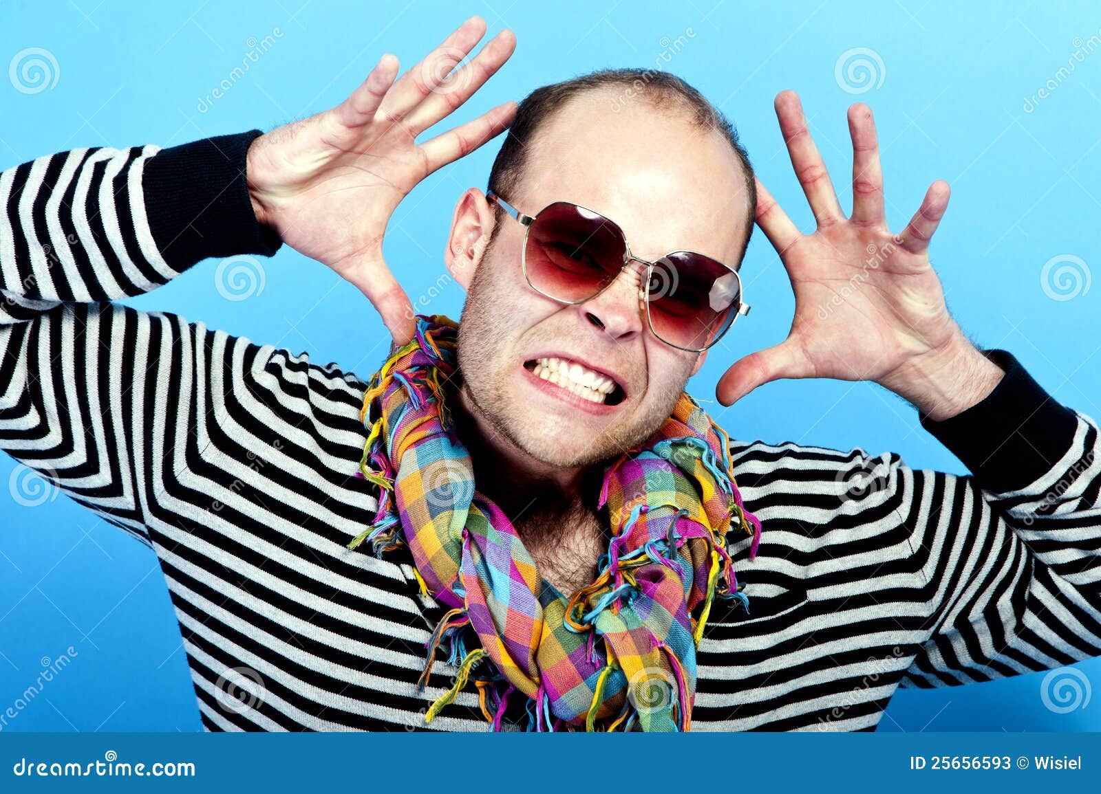 Uomo pazzo immagine stock. Immagine di divertente, faccia - 25656593