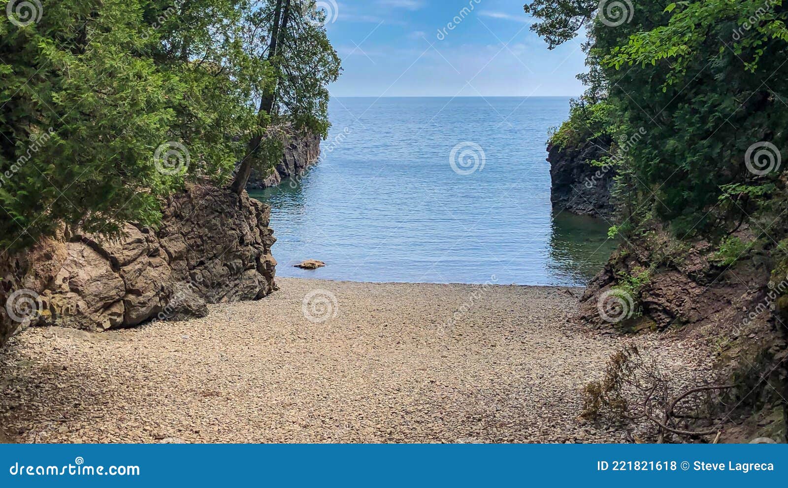 Black Rocks Cove, Presque Isle Park, Marquette, MI Stock Photo - Image ... Black Rocks Cove, Presque Isle Park, Marquette, MI Stock Photo - Image ...