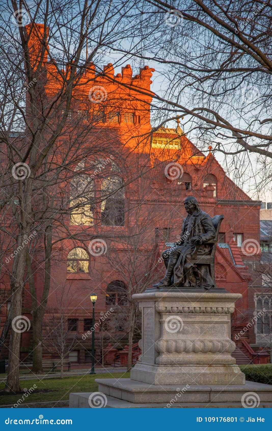 Upenn-Campus in Einem Wochenende Stockbild - Bild von universität ...