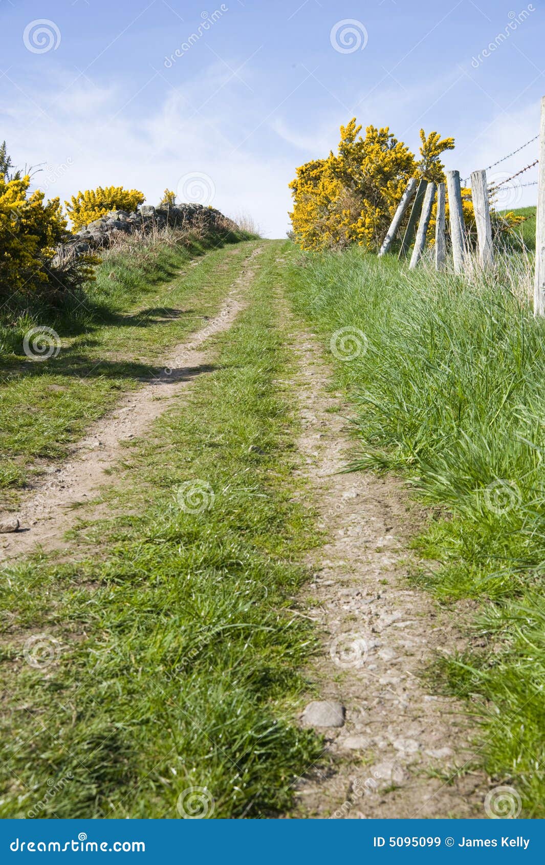 Uphill Track in Countryside Stock Image - Image of incline, upward: 5095099