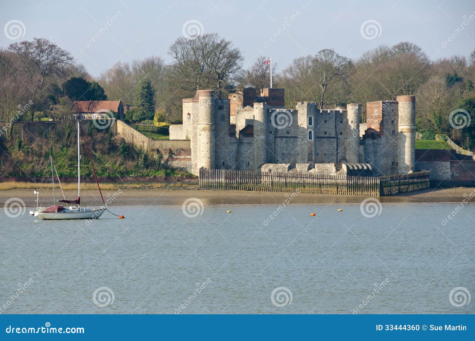 Upnor Castle stock photo. Image of yacht, england, upnor - 33444360