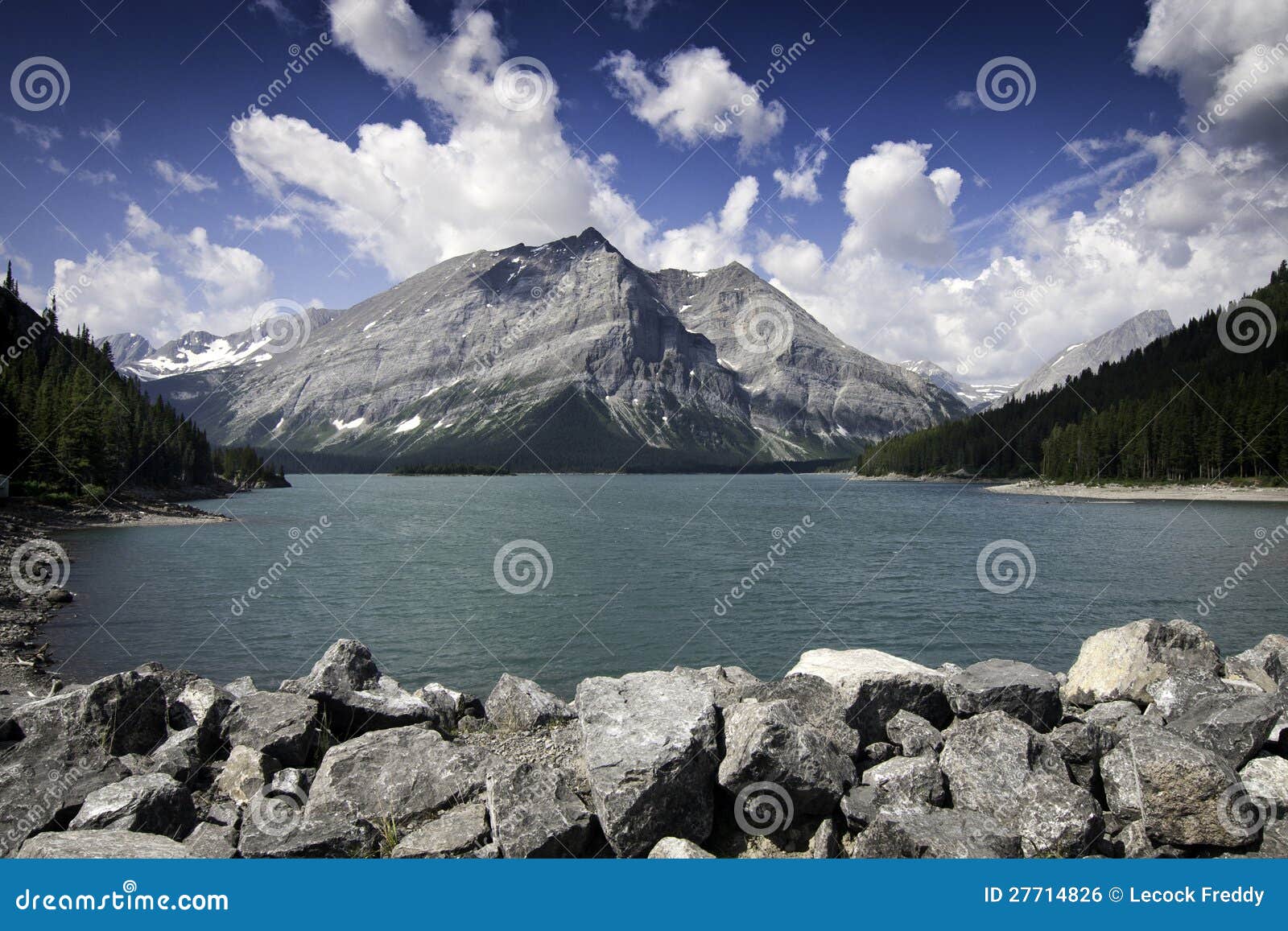 Upper Kananaskis lake stock photo. Image of season, hiking - 27714826