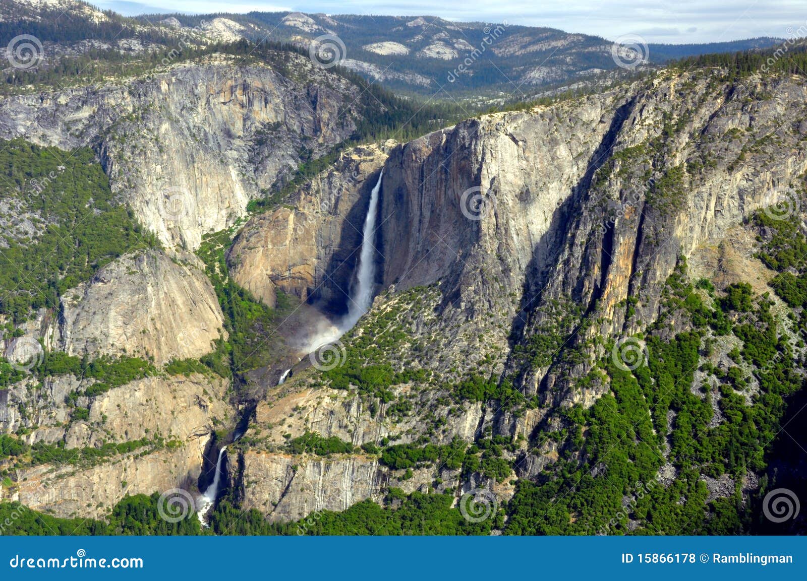 Upper and Lower Yosemite Falls Stock Photo - Image of blue, outside ...