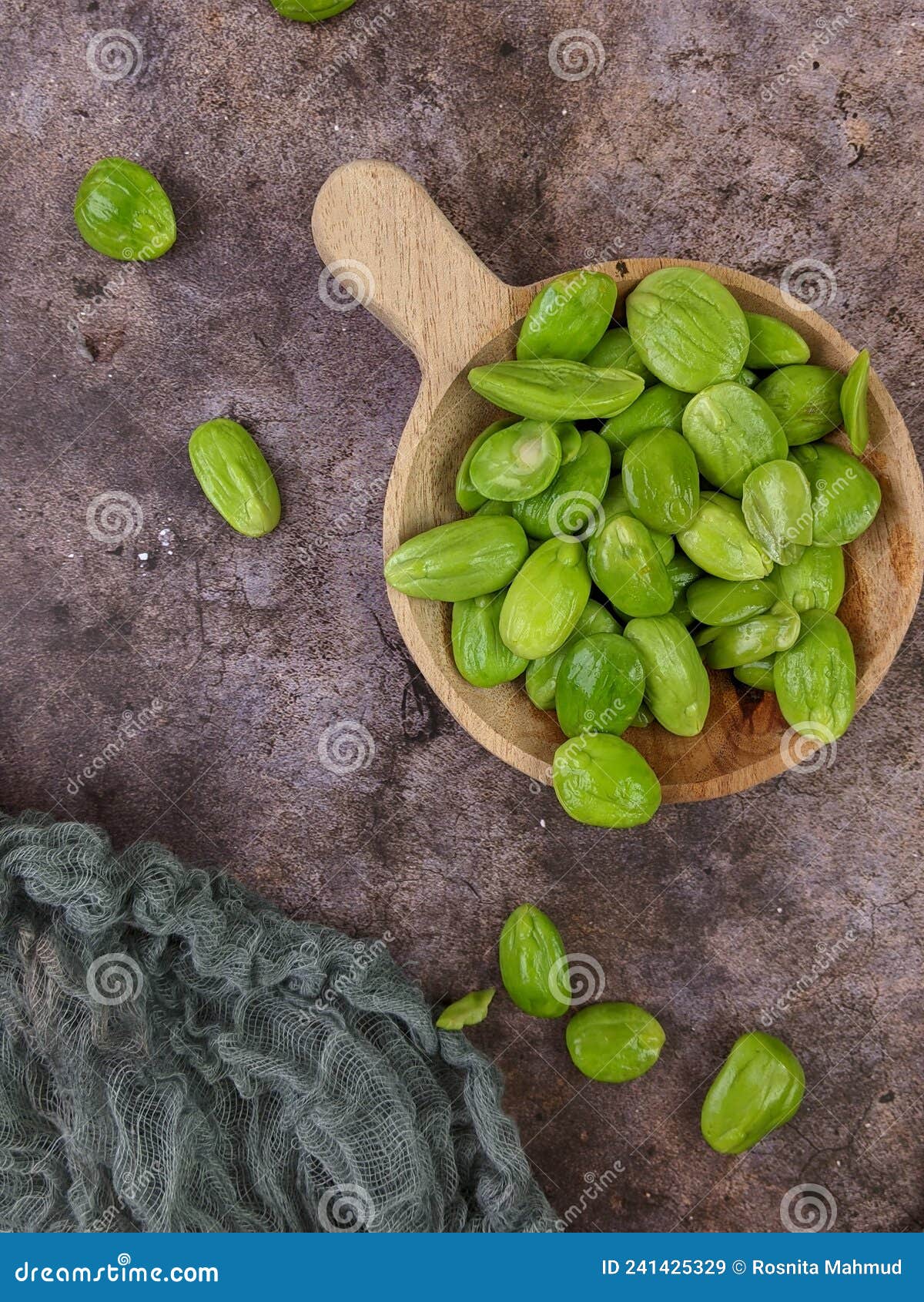 Upper View of Stinky Beans or Petai Stock Image - Image of bean, petai ...
