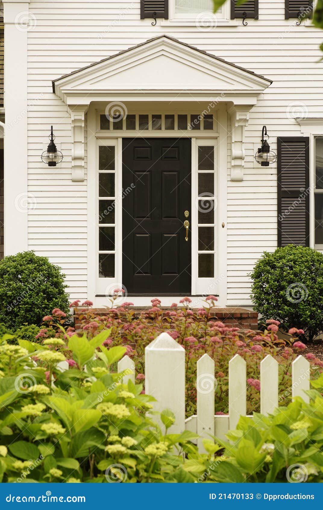 Upscale Home with Landscaping Stock Image - Image of front, structure ...