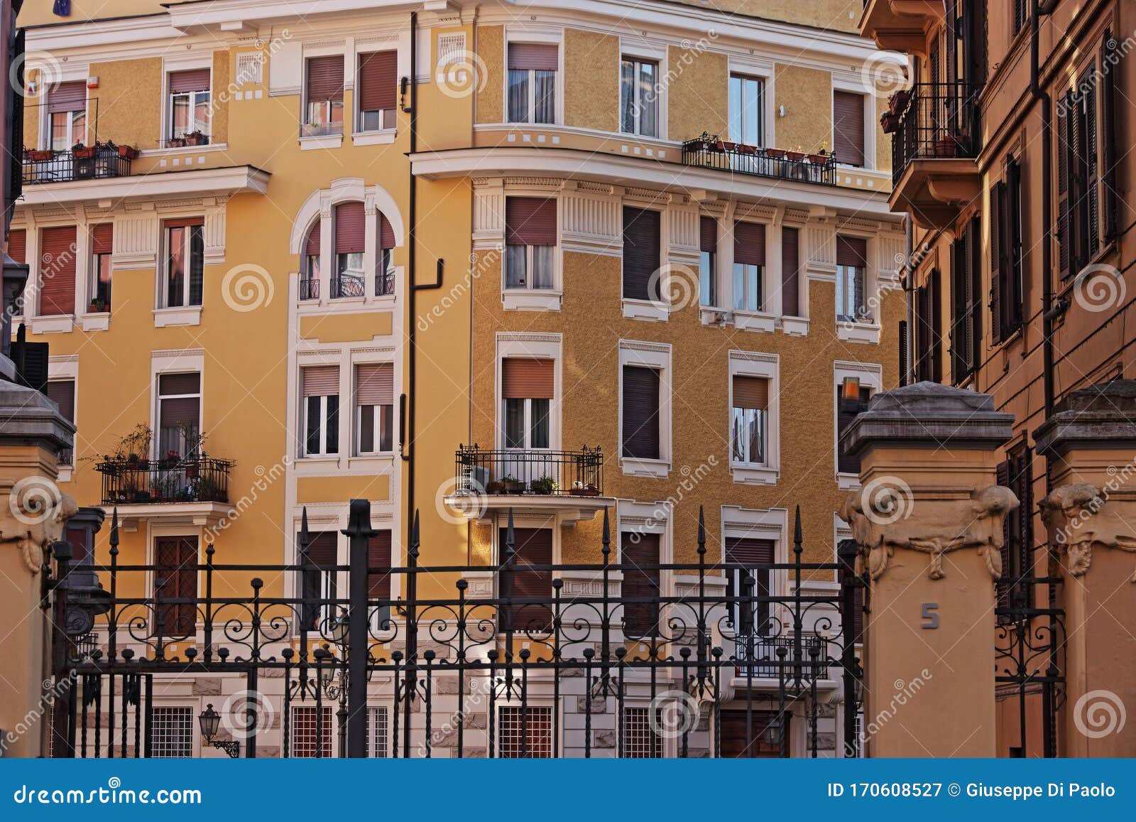 Urban architecture in Rome stock image. Image of structures - 170608527