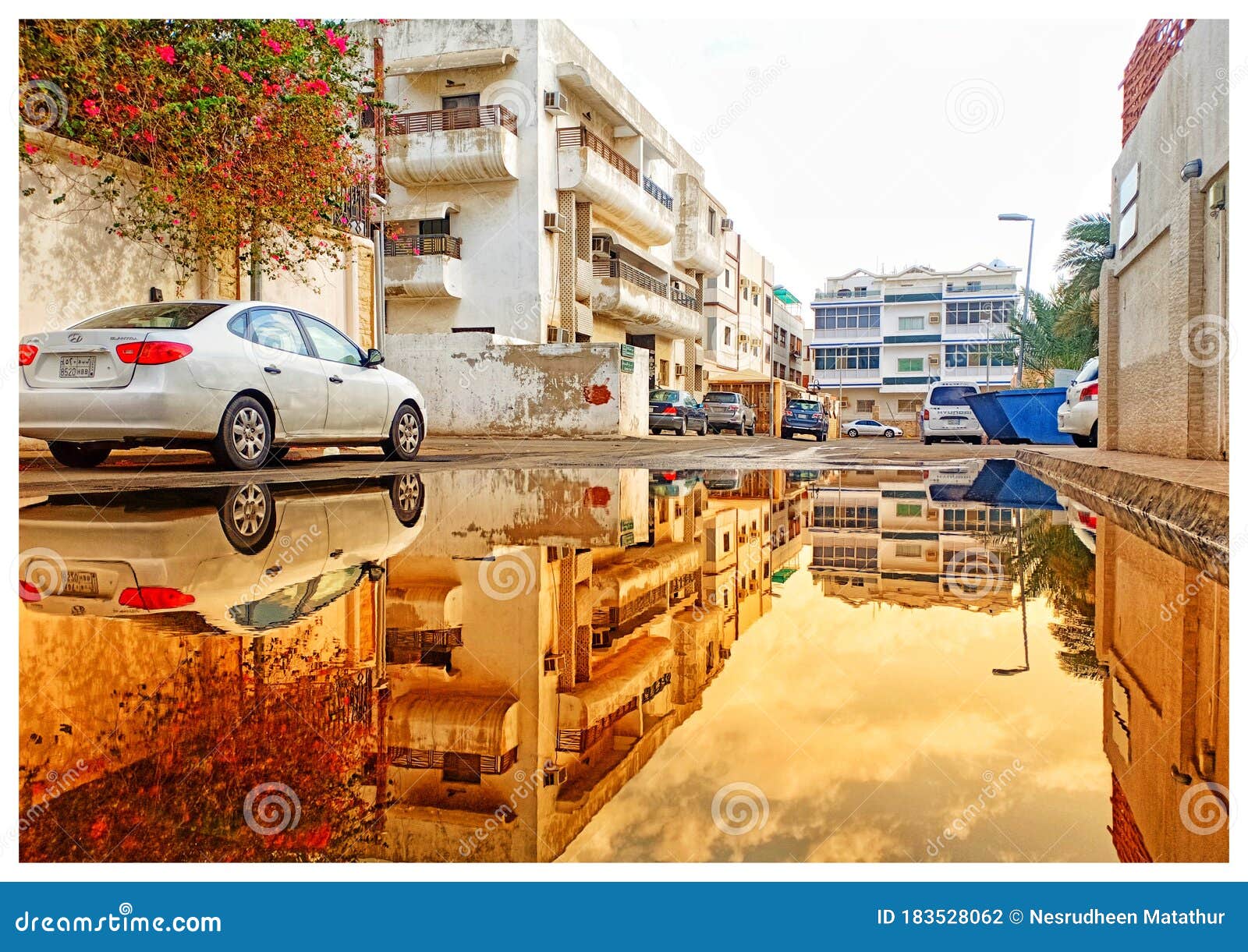 Urban City Reflection of Rain Water Editorial Photography - Image of ...
