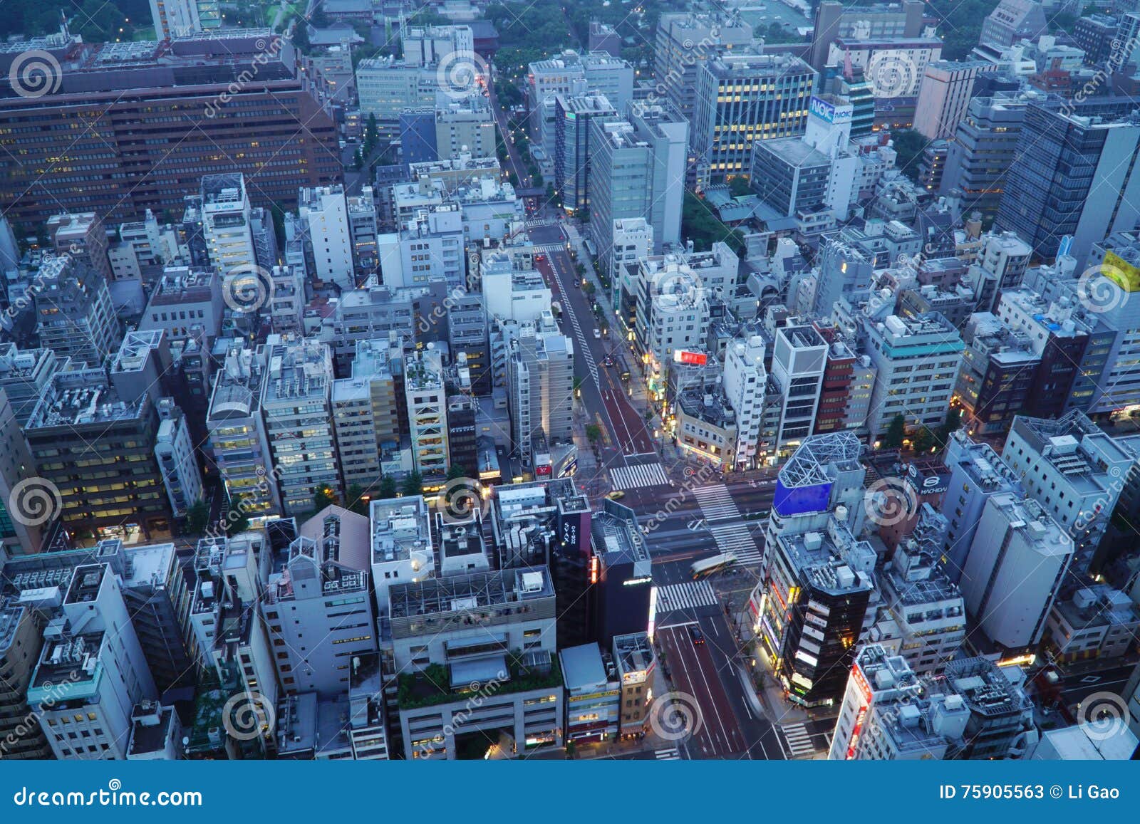 Urban area of Tokyo editorial stock photo. Image of human - 75905563