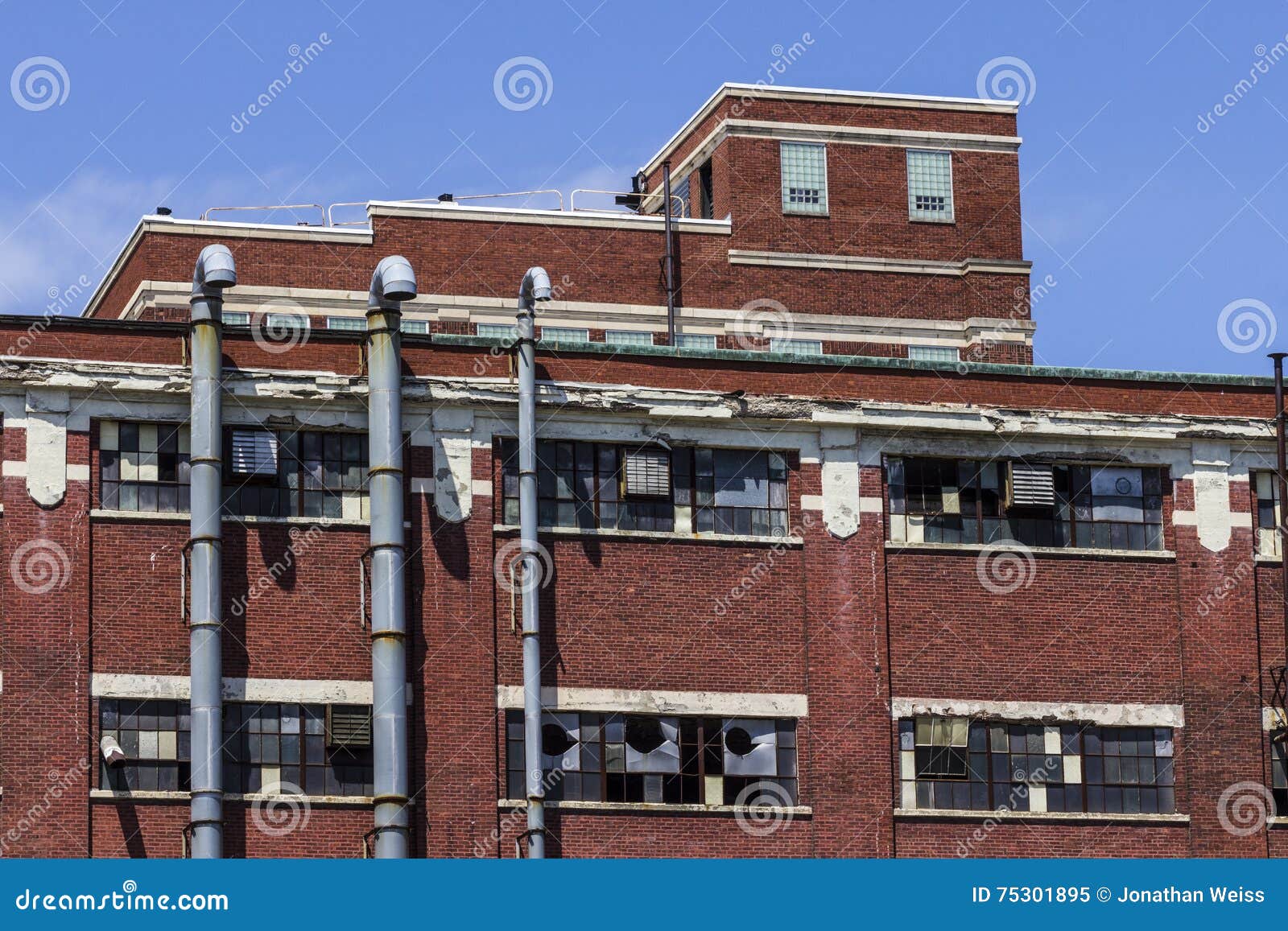 Urban Blight - Abandoned Factory - Worn, Broken And Forgotten Royalty ...