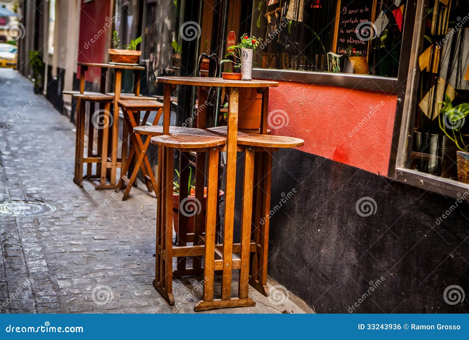 Urban cafe stock photo. Image of outside, cafe, supper - 33243936