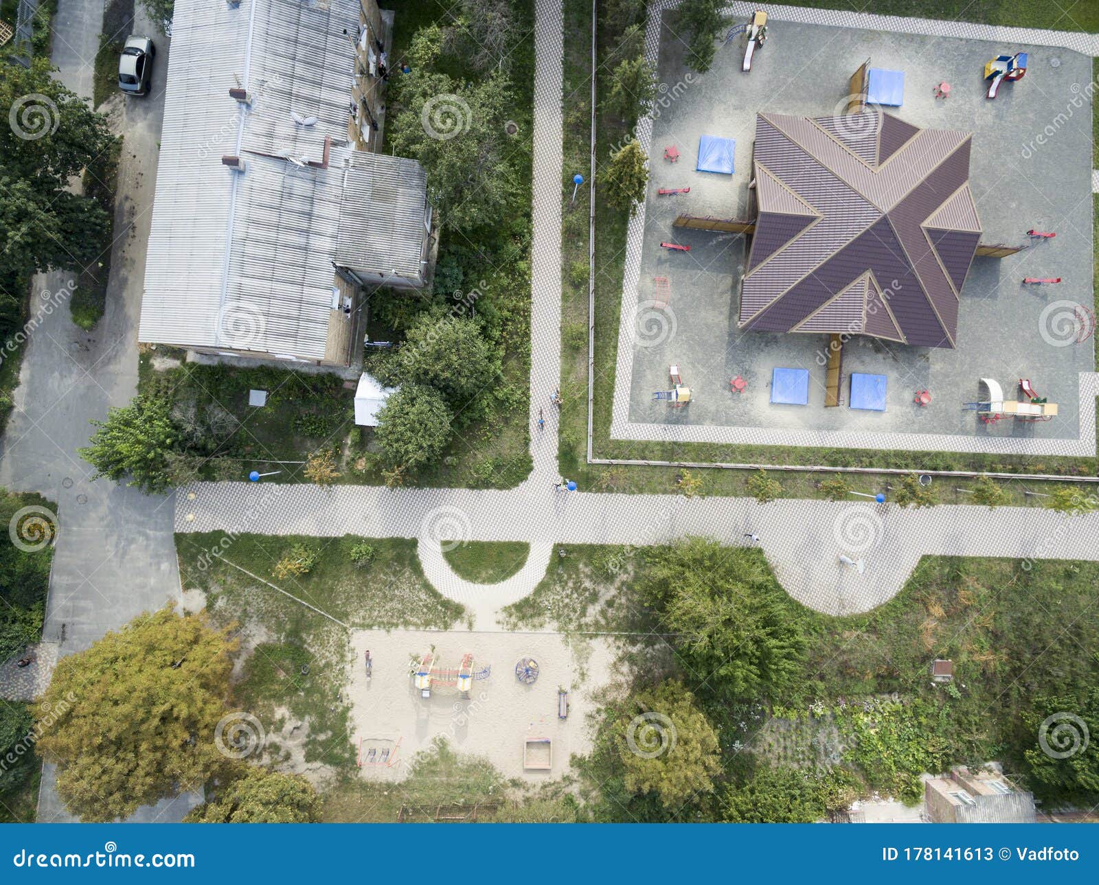 Urban Courtyard, High-rise Building Stock Image - Image of neighborhood ...