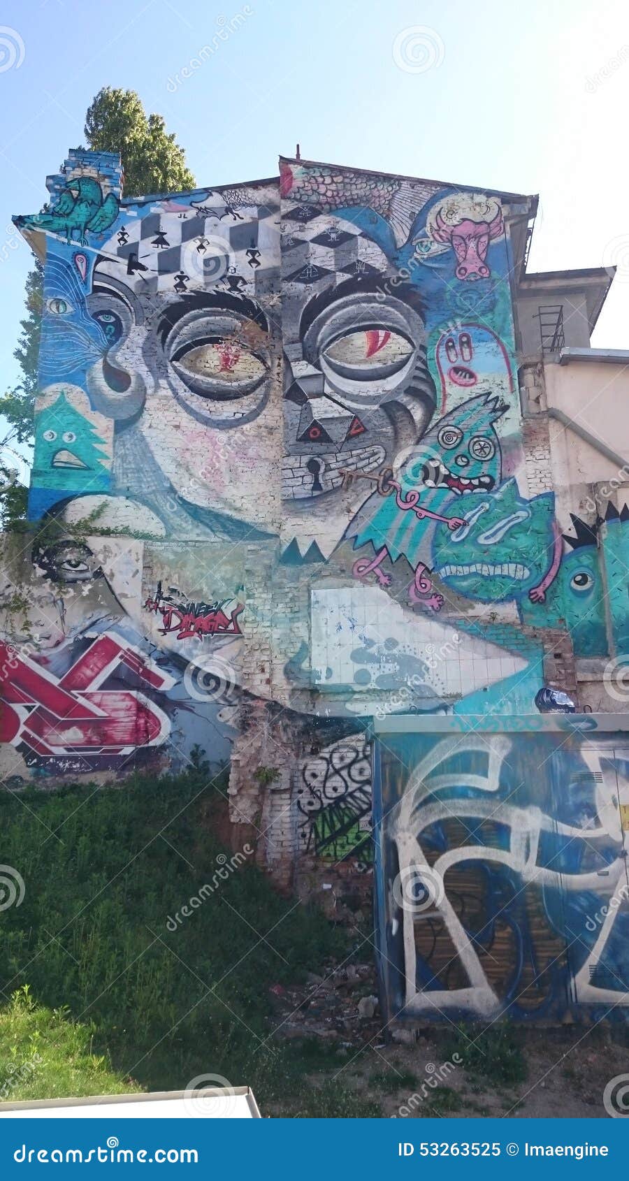 Urban Graffiti in Bucharest Editorial Image - Image of anonymous ...