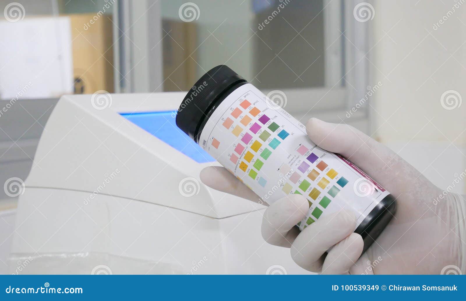 Urine Analysis in Laboratory. Stock Image - Image of hand, doctor ...