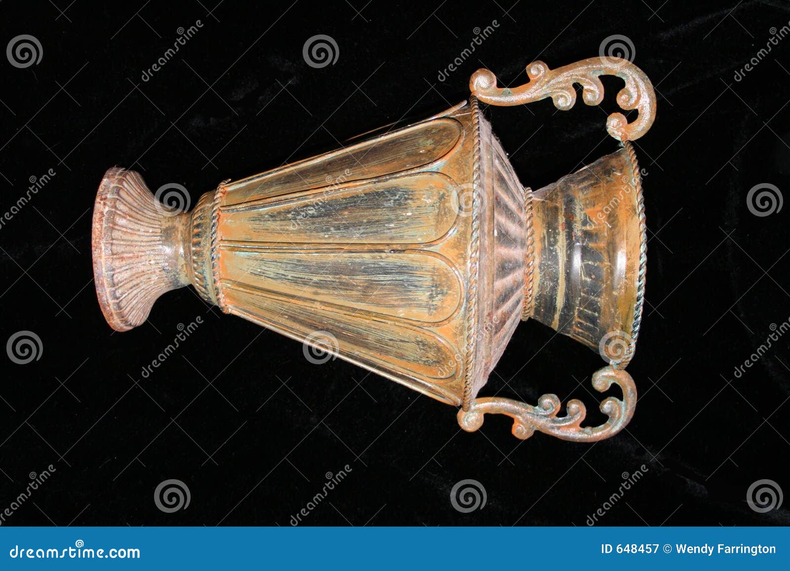 Urne antique image stock. Image du romain, âgé, urne, vieux - 648457