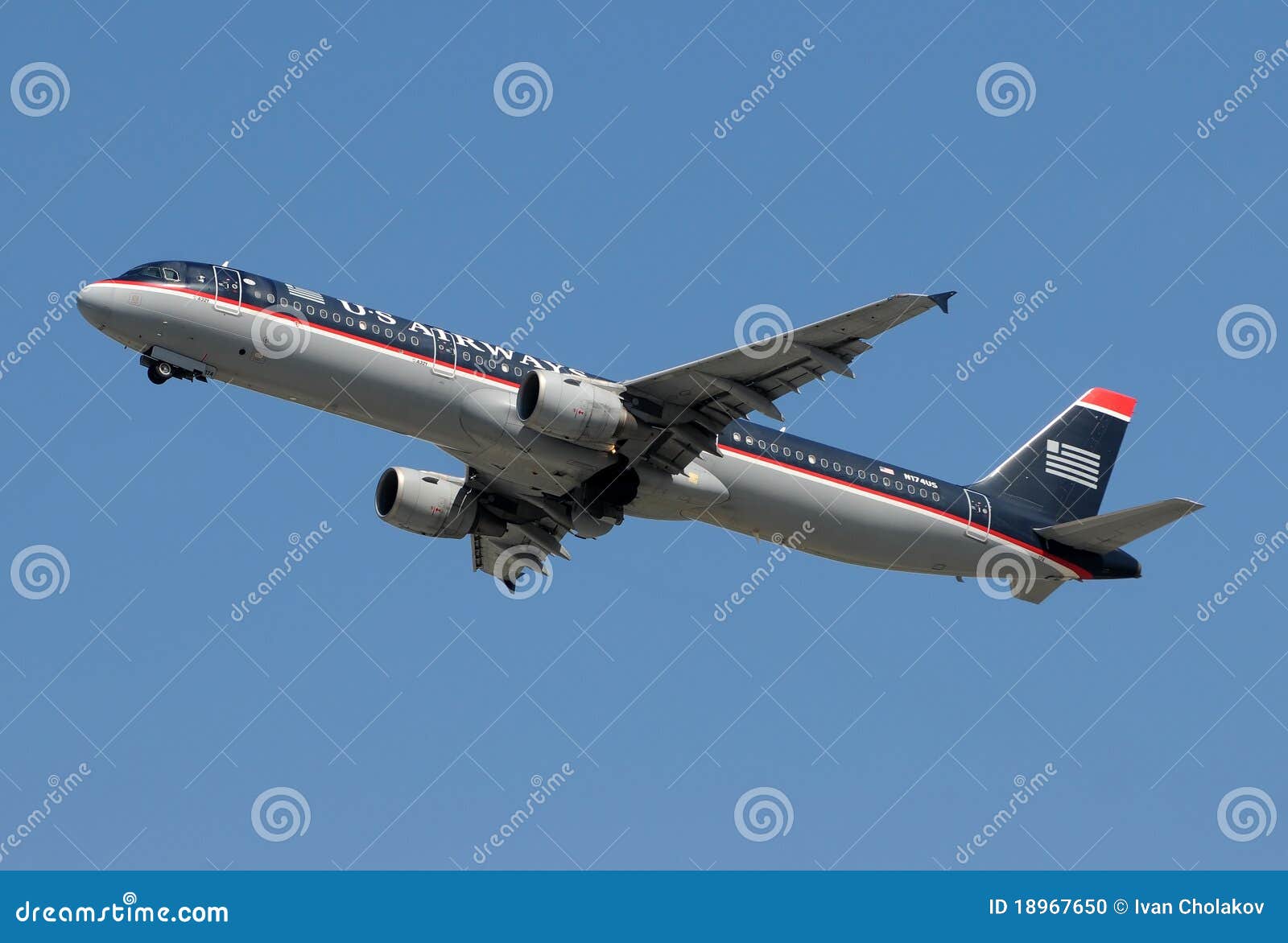 US Airways Passenger Jet Taking Off Editorial Image - Image of flying ...